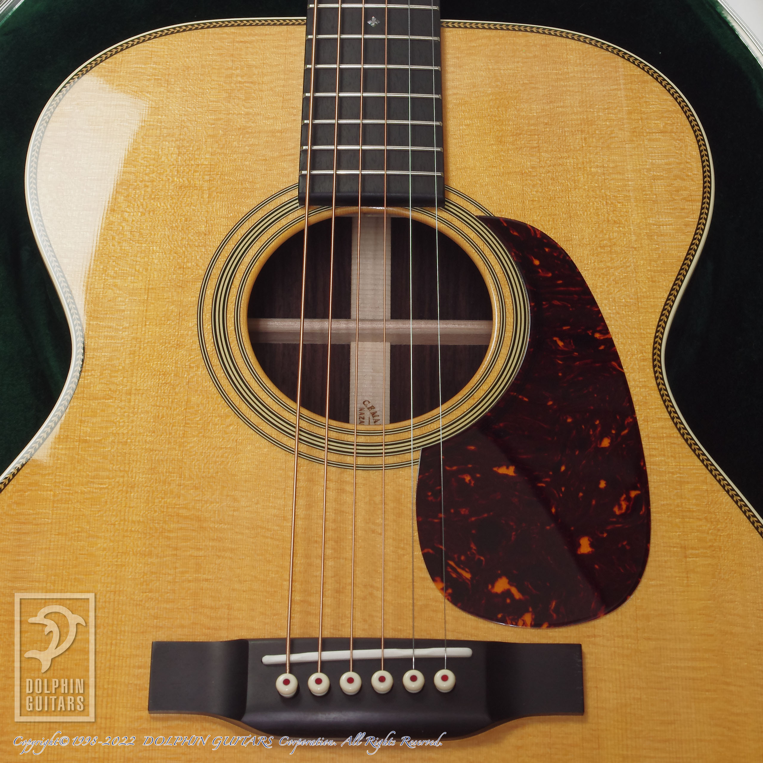 C.F.Martin 00-28 Standard - ドルフィンギターズ