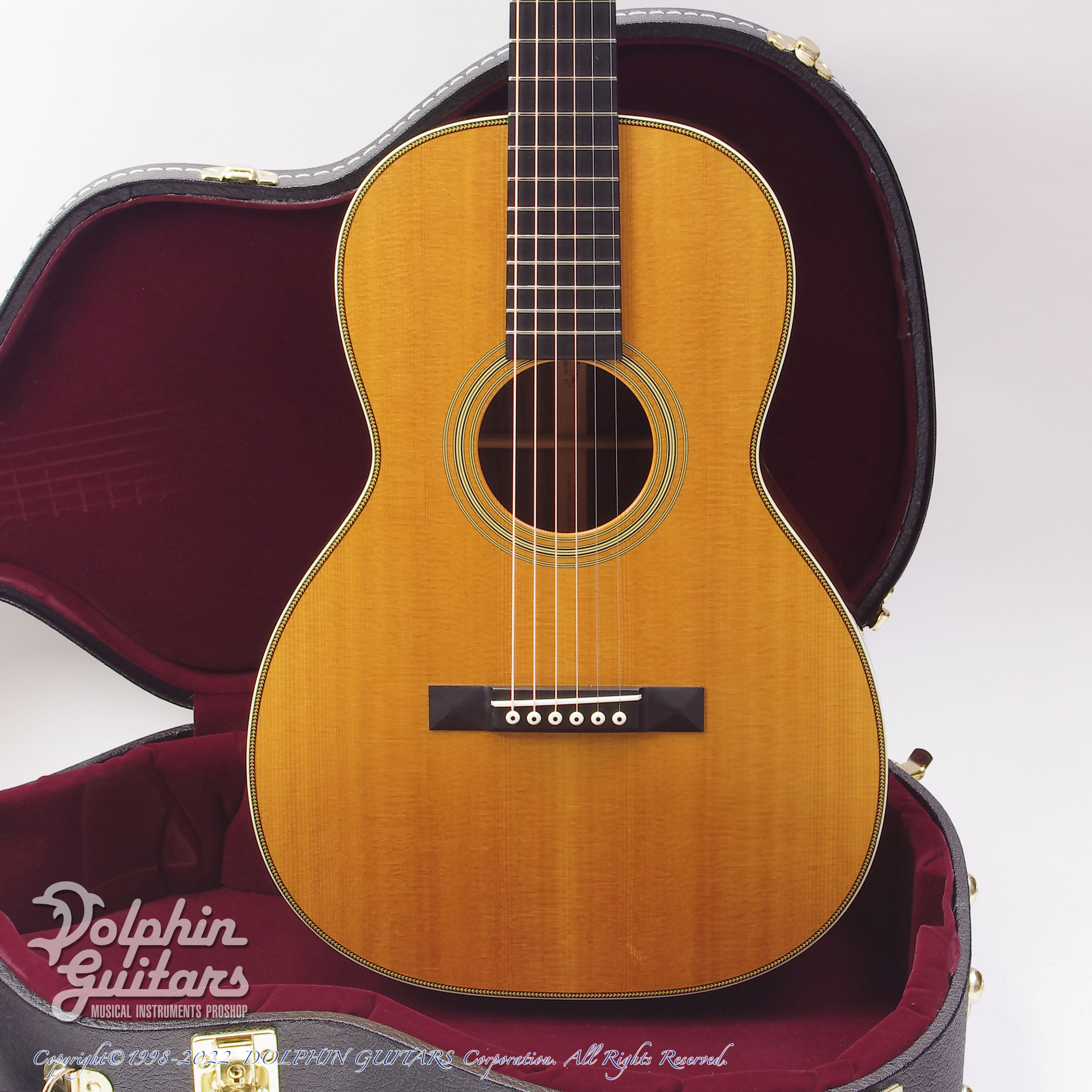 C.F.Martin 00-28VS - ドルフィンギターズ