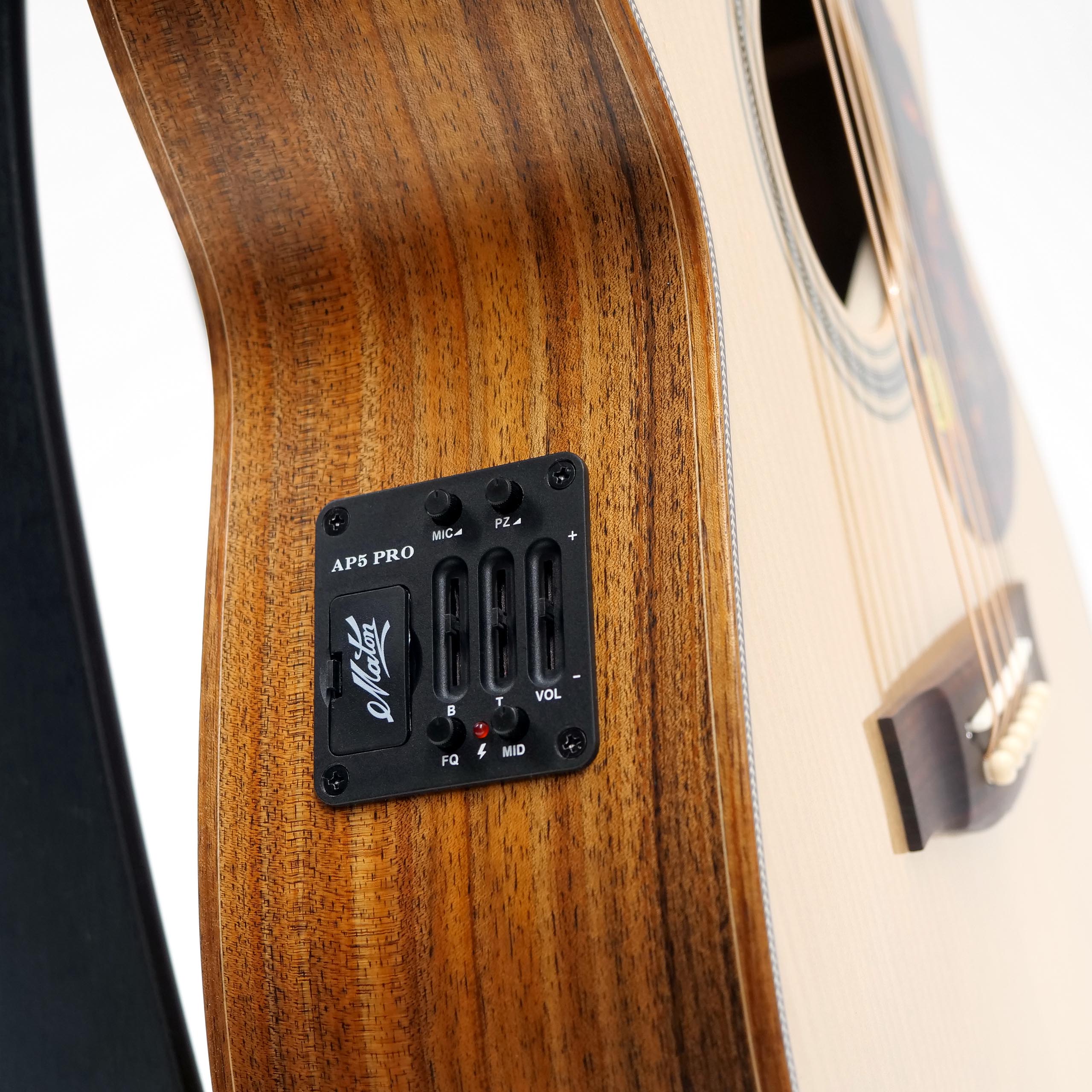 MATON EA808 - ドルフィンギターズ