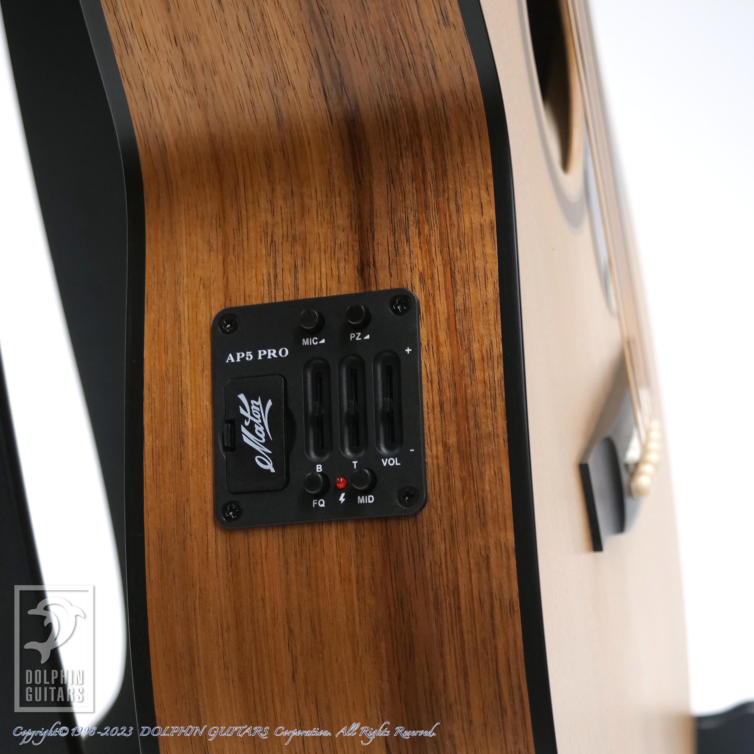 MATON SRS808 - ドルフィンギターズ