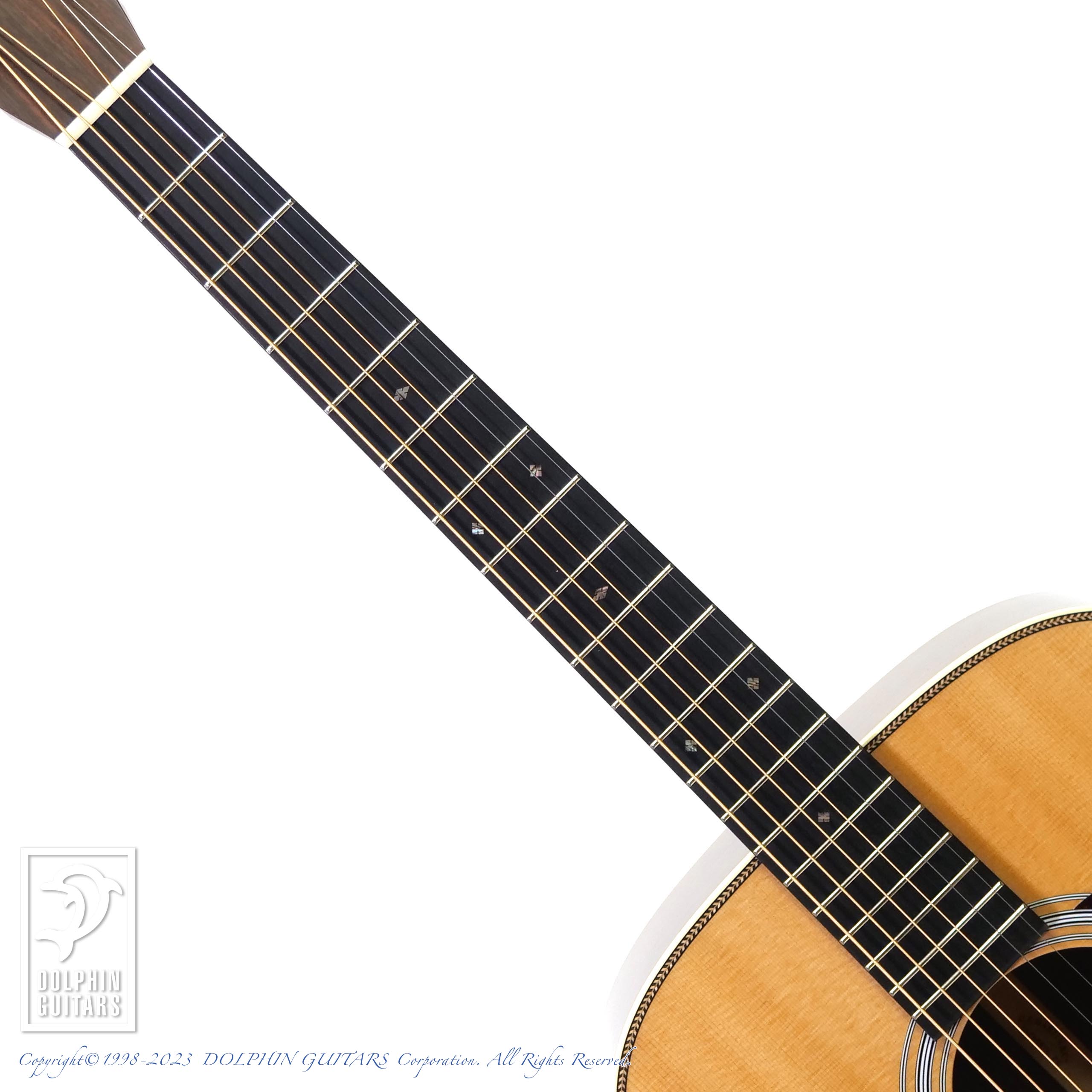 C.F.Martin CTM 000-28 Premium Sitka Spruce - ドルフィンギターズ