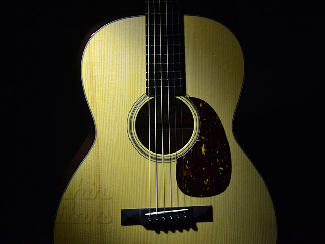 COLLINGS 000-1G - ドルフィンギターズ