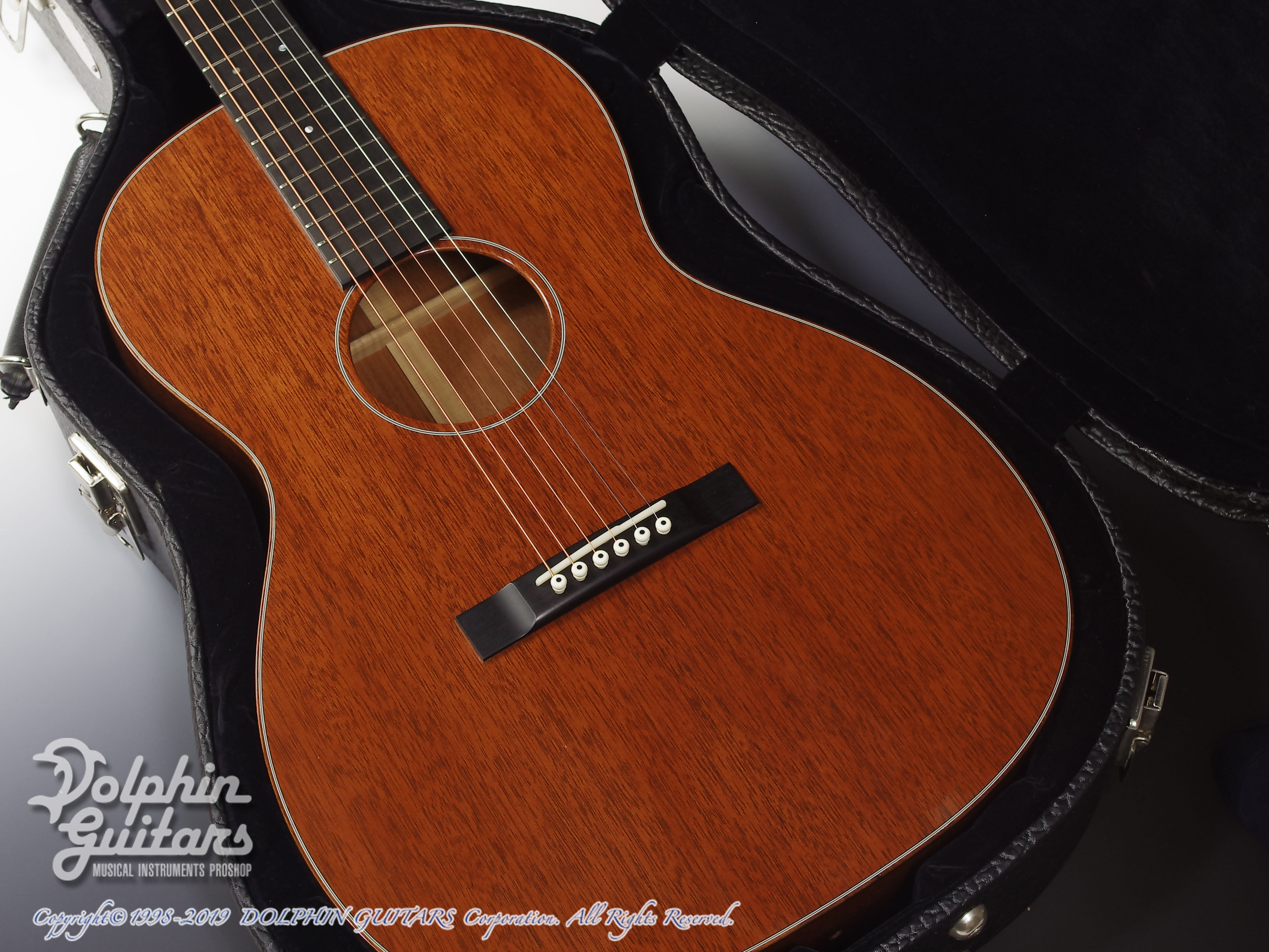 C.F.Martin CTM 000 (All Mahogany) - ドルフィンギターズ