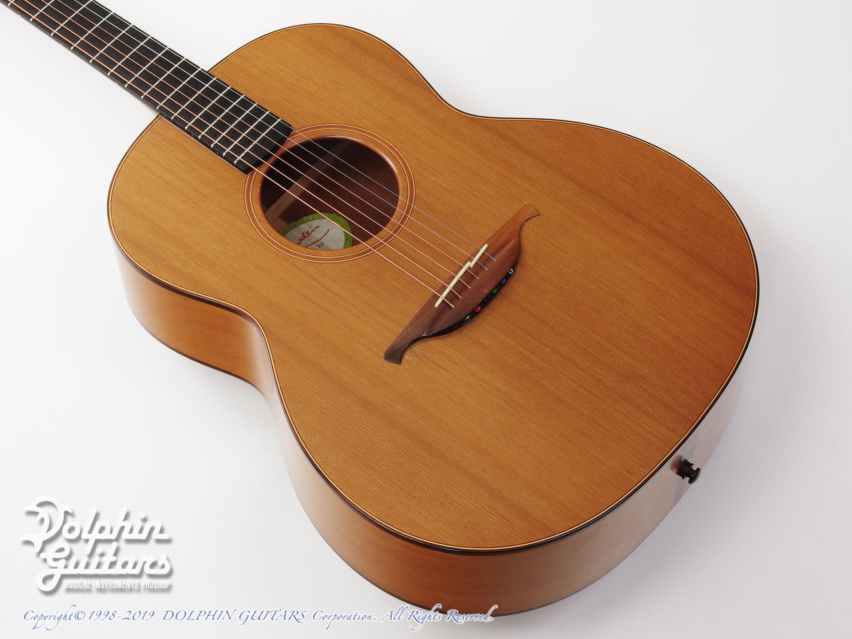 LOWDEN F-10 - ドルフィンギターズ