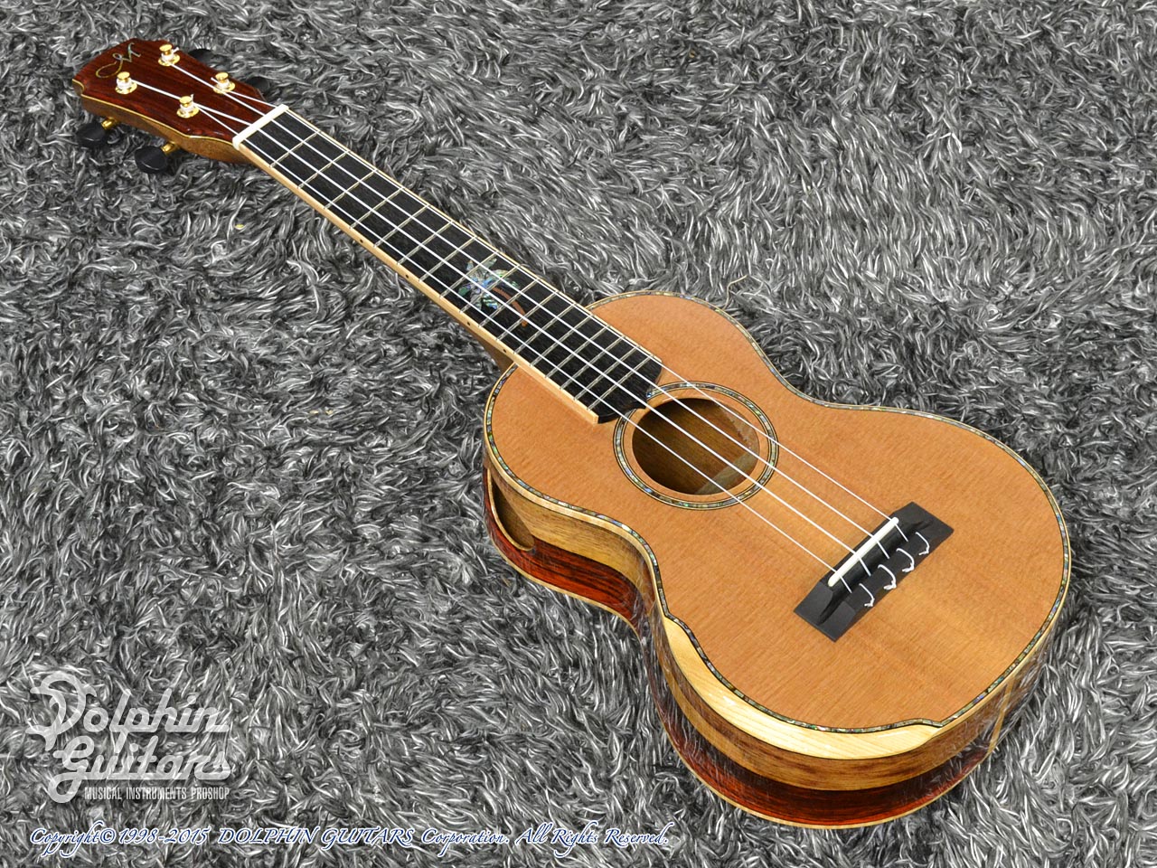 Maestro Guitars UC-CO SB C (Cocoboro) - ドルフィンギターズ