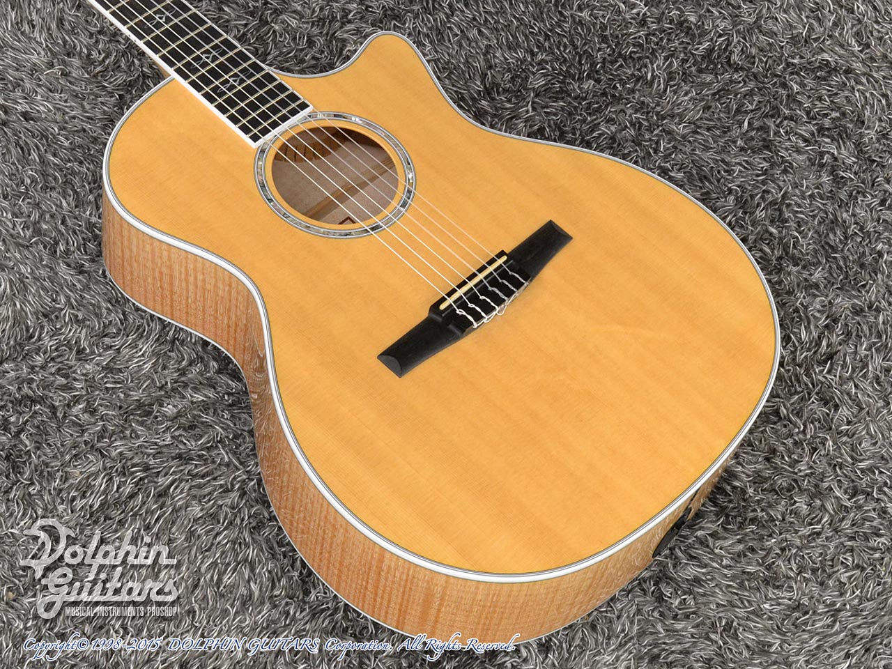 TAYLOR 614ce-Nylon - ドルフィンギターズ