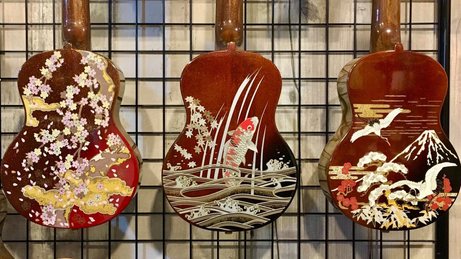 日本の伝統工芸 漆・蒔絵 - ドルフィンギターズ