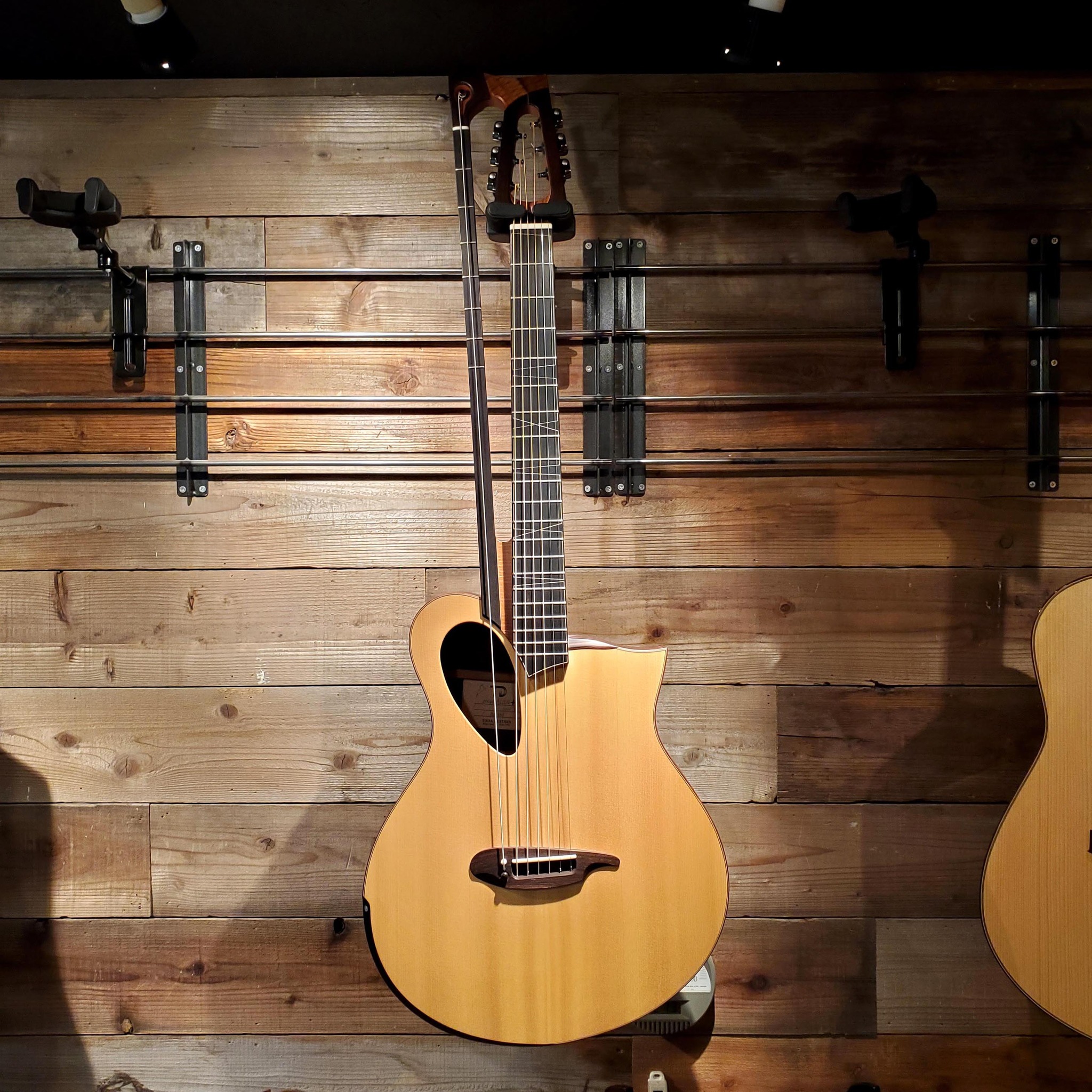 【江坂店】TODA GUITARS Mega Alien+ ご紹介！ - ドルフィンギターズ